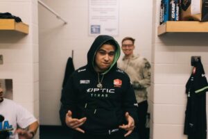 COD海外プロShotzzyのMW2の感度や設定、使用デバイスを調査！ | 宅スポPC