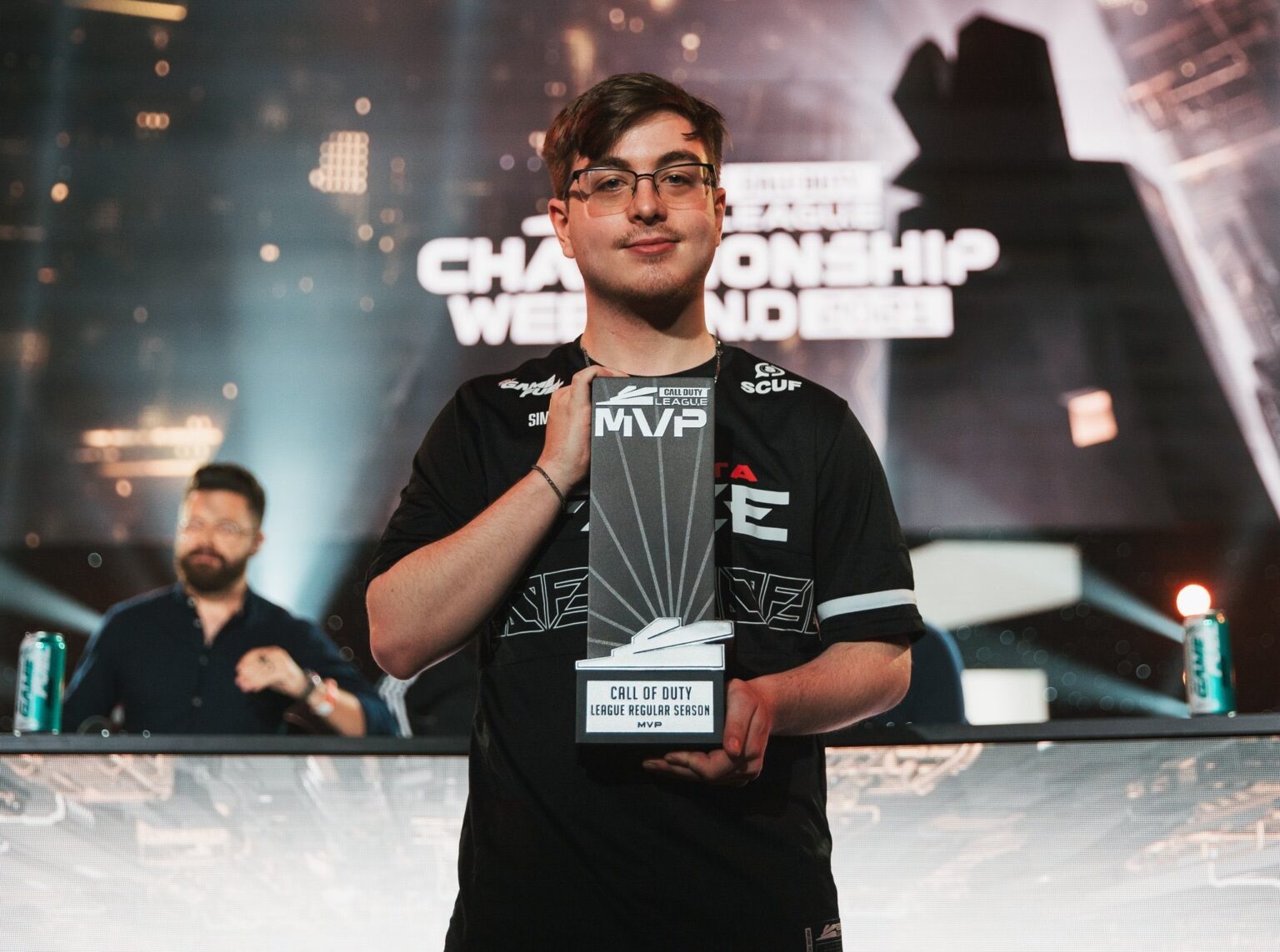 ATLANTA FAZE SIMPのCODMW2の感度や設定・使用デバイスを紹介！ | 宅スポPC